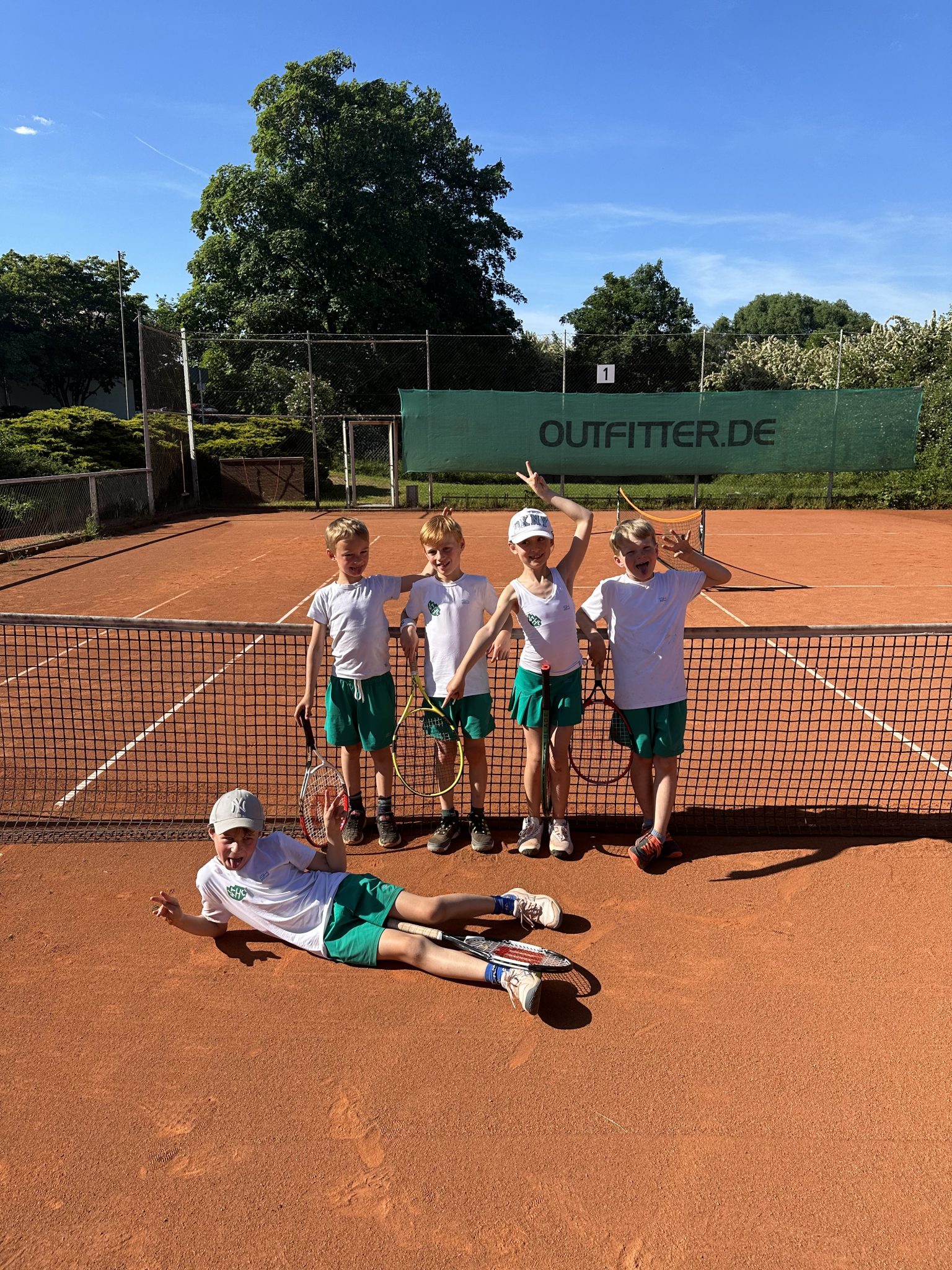 Tennis: Sieg der U8 - 1. Hanauer Tennis- und Hockey-Club e.V.