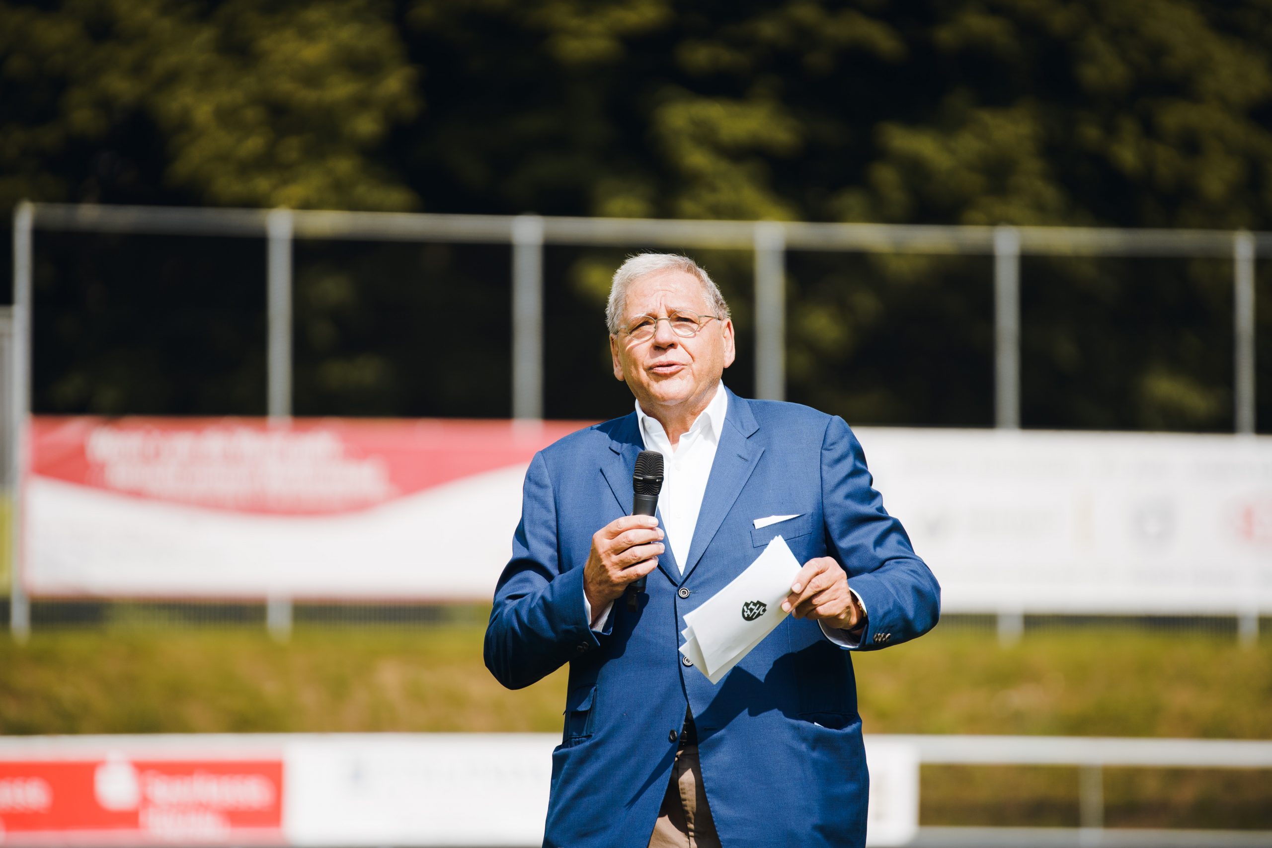 Club: Einladung zur Umbenennung der HOCKEY-ARENA IM PARK in MICHAEL ...